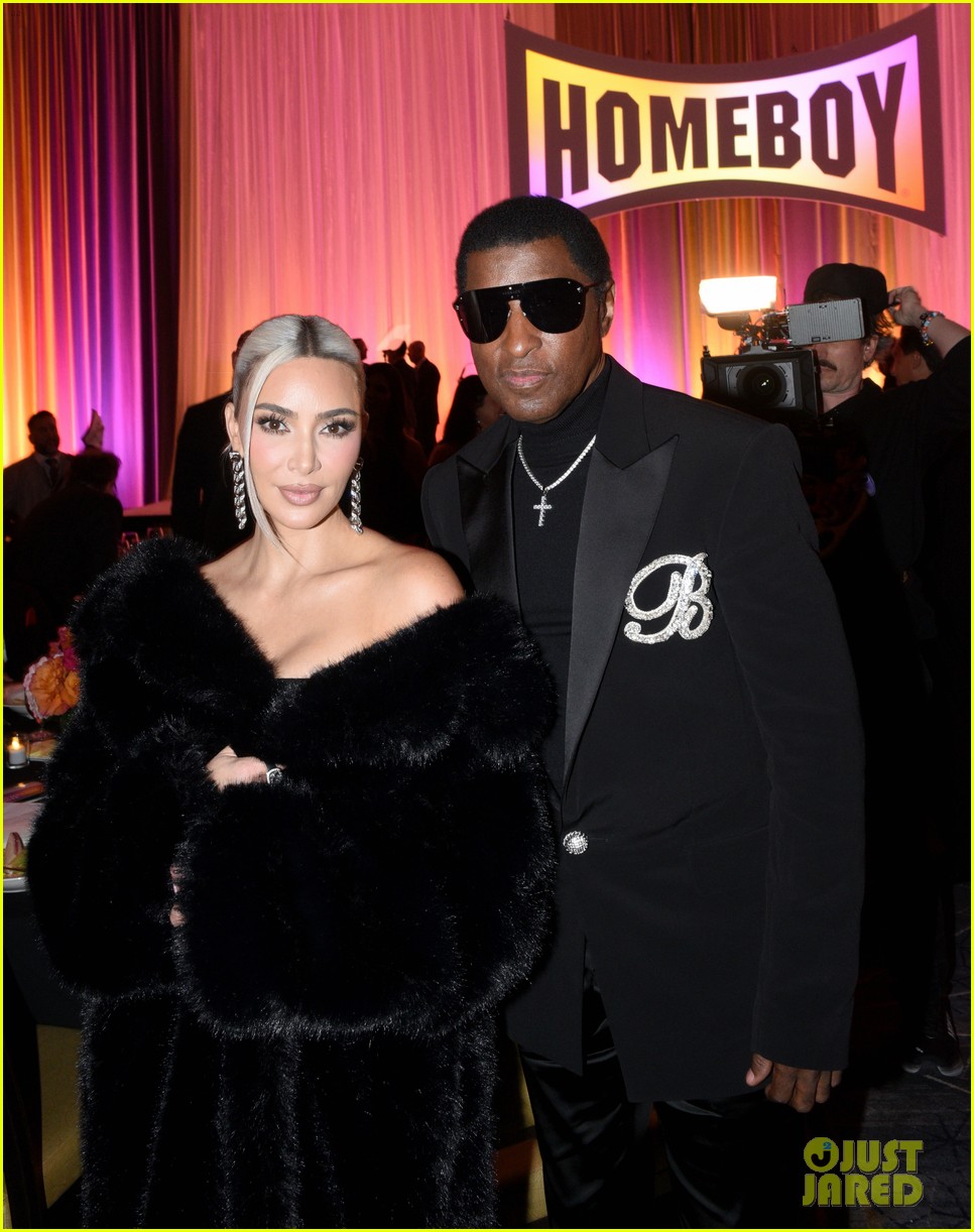 Kim Kardashian Shows Off Icy Blonde Hair While Being Honored at Lo ...