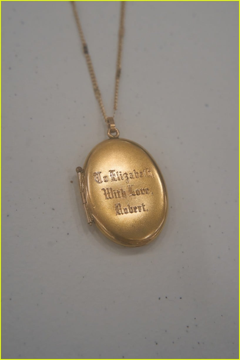 'Legend of the Lost Locket' - 2 'When Calls the Heart' Stars Featured ...