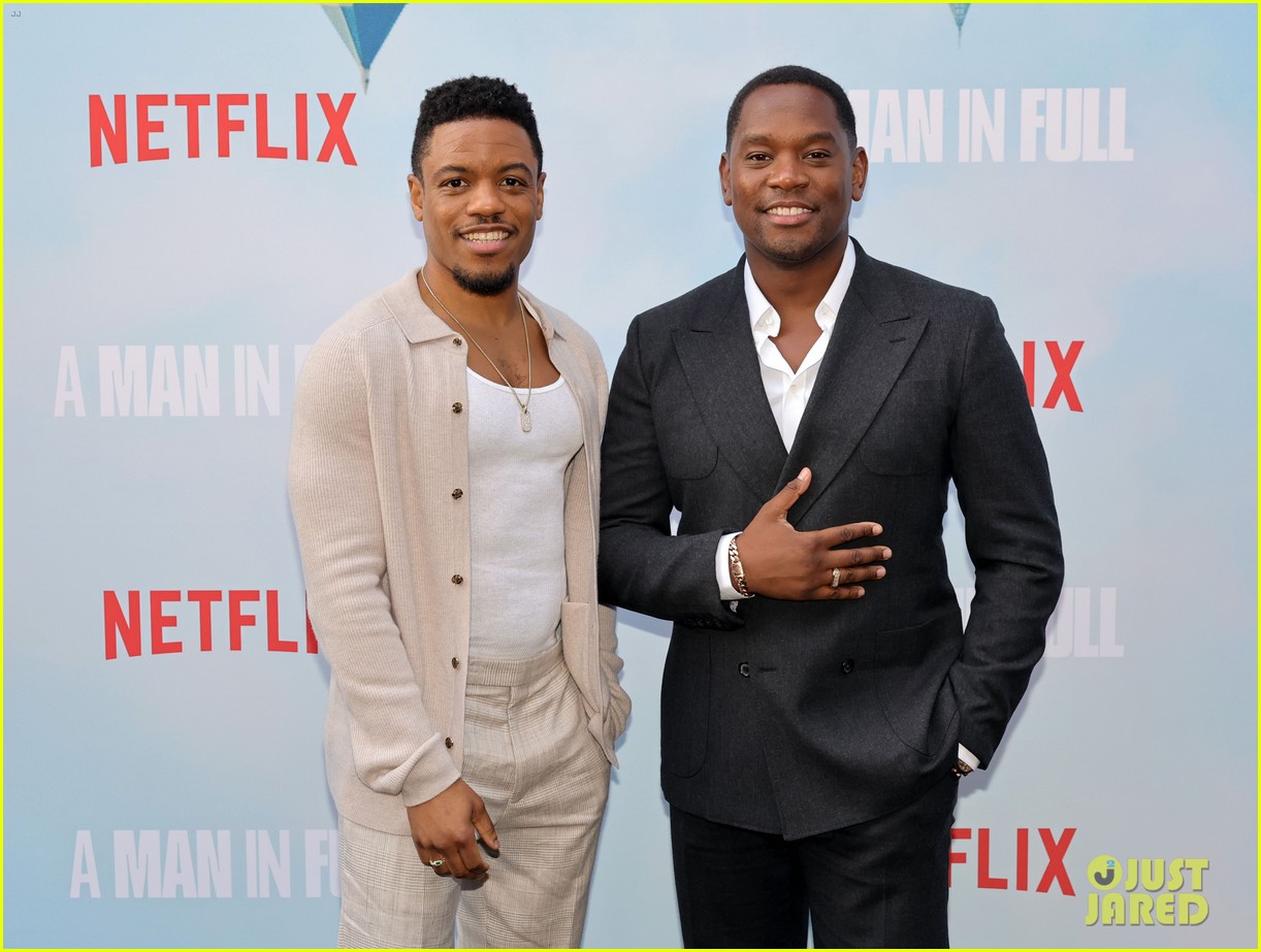 Diane Lane, Jeff Daniels, & Lucy Liu Premiere New Netflix Series 'A Man ...