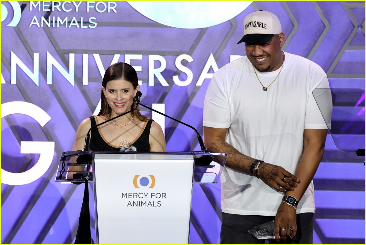 Kate Mara's Busy Weekend: Honored at Mercy for Animals Gala, Reunited ...