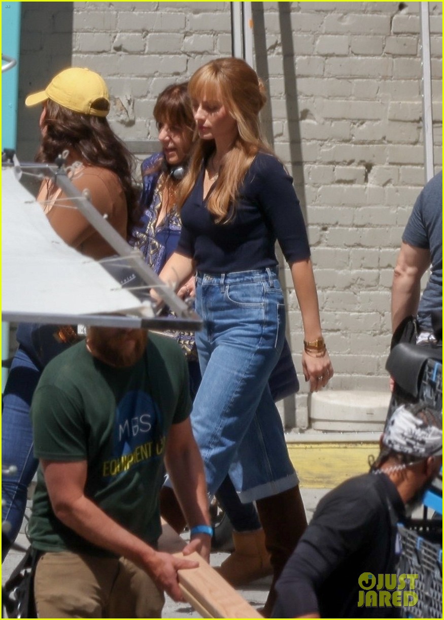 Margot Robbie & Colin Farrell Begin Filming New Movie 'A Big Bold ...