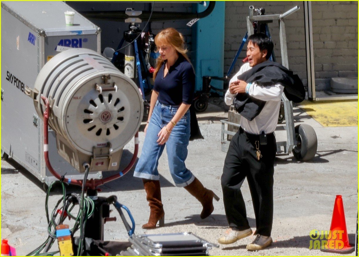 Margot Robbie & Colin Farrell Begin Filming New Movie 'A Big Bold ...