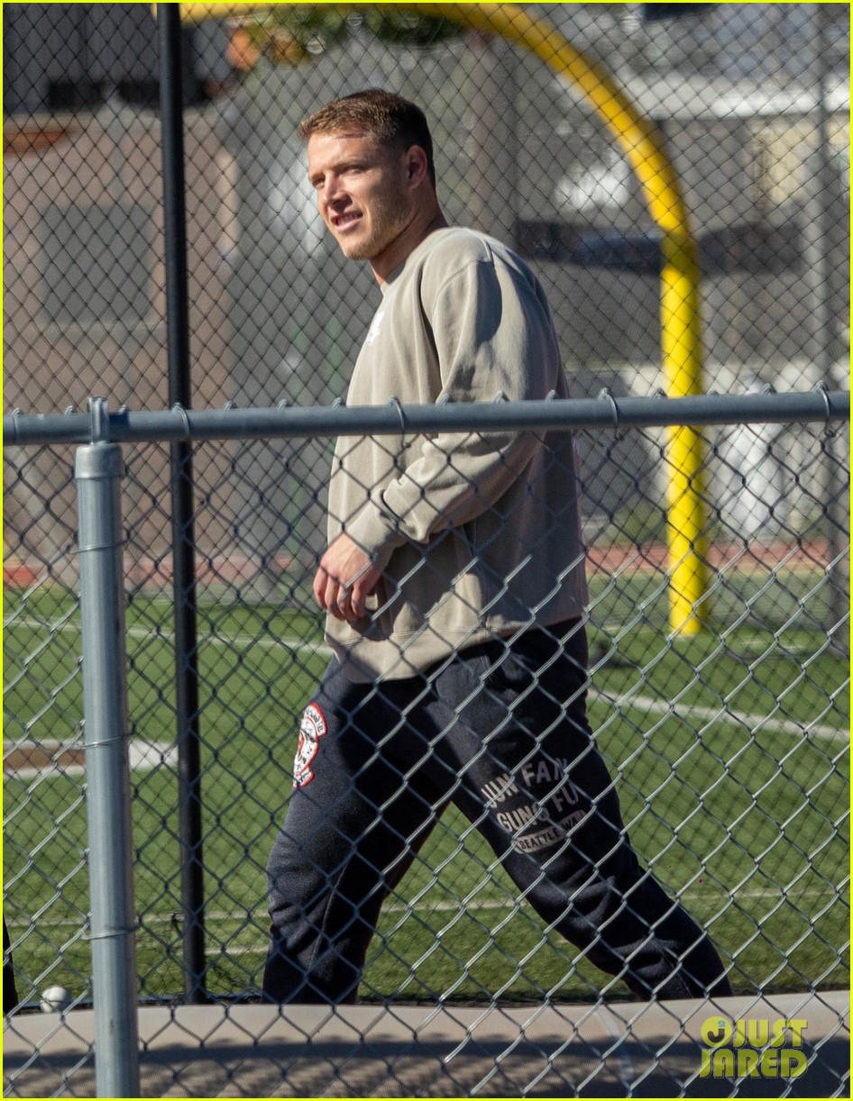 Christian McCaffrey Gets Hot & Sweaty During Outdoor Workout at L.A ...