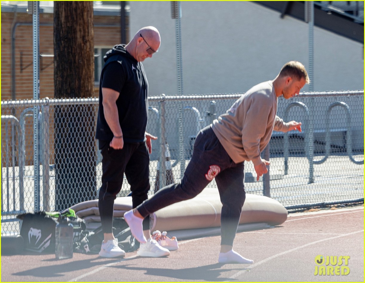 Christian McCaffrey Gets Hot & Sweaty During Outdoor Workout at L.A ...