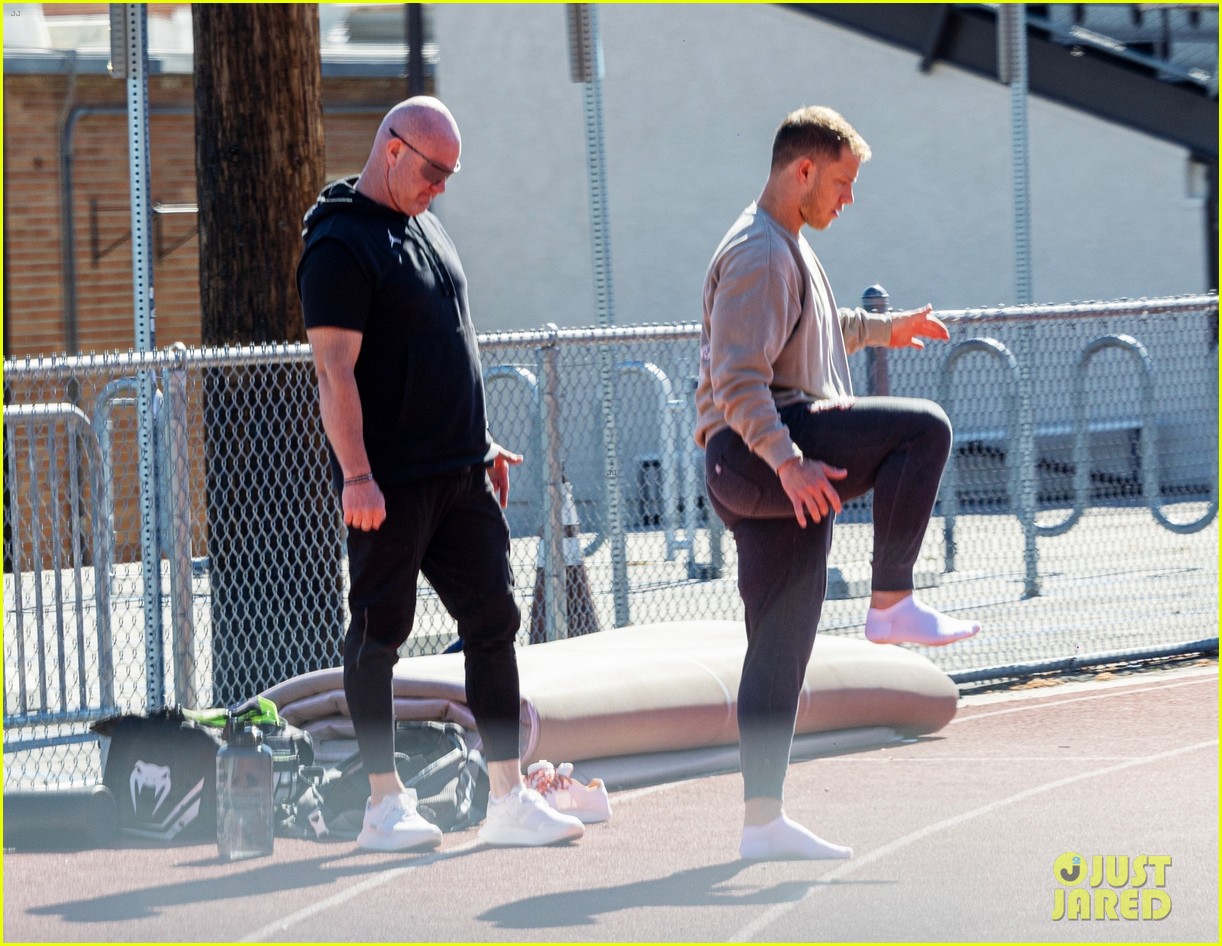 Christian McCaffrey Gets Hot & Sweaty During Outdoor Workout at L.A ...