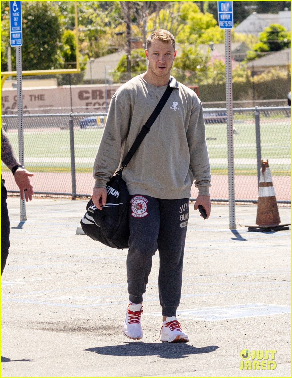 Christian McCaffrey Gets Hot & Sweaty During Outdoor Workout at L.A ...