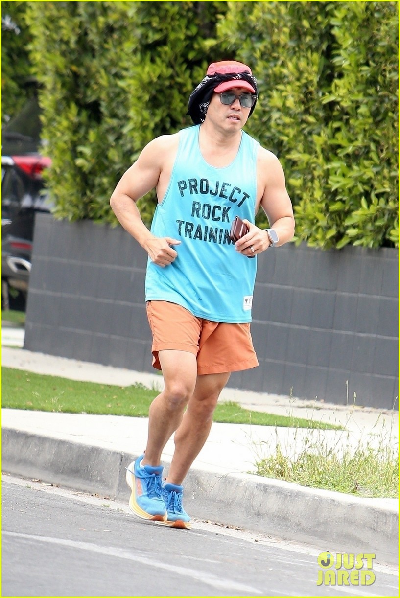 Randall Park Looks Buff While Running in Dwayne Johnson's Workout Gear ...