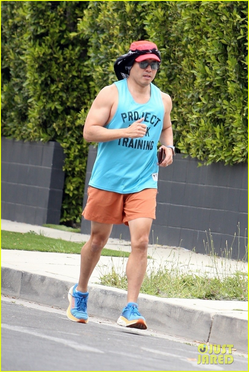 Randall Park Looks Buff While Running in Dwayne Johnson's Workout Gear ...