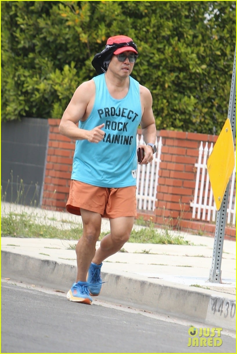 Randall Park Looks Buff While Running in Dwayne Johnson's Workout Gear ...