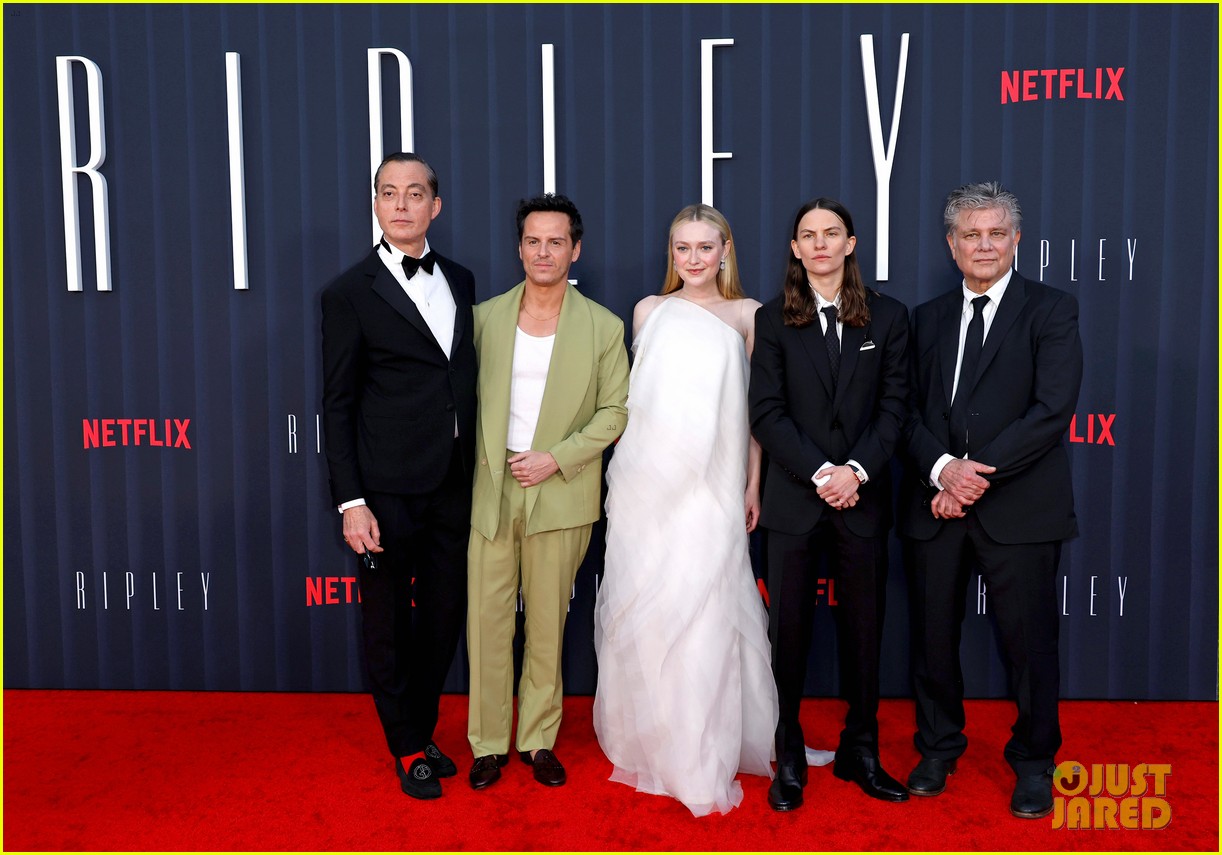 Andrew Scott & Dakota Fanning Dress to Impress for 'Ripley' Premiere in ...