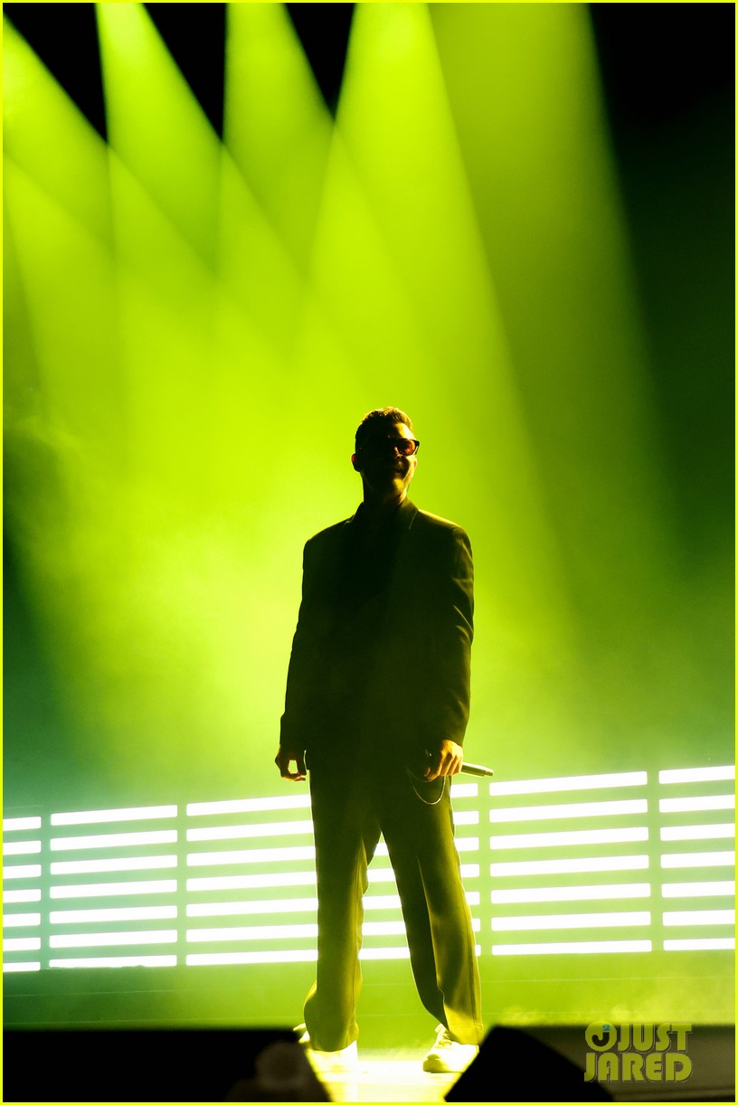 Justin Timberlake's Floating Stage Revealed in First 'Forget Tomorrow ...