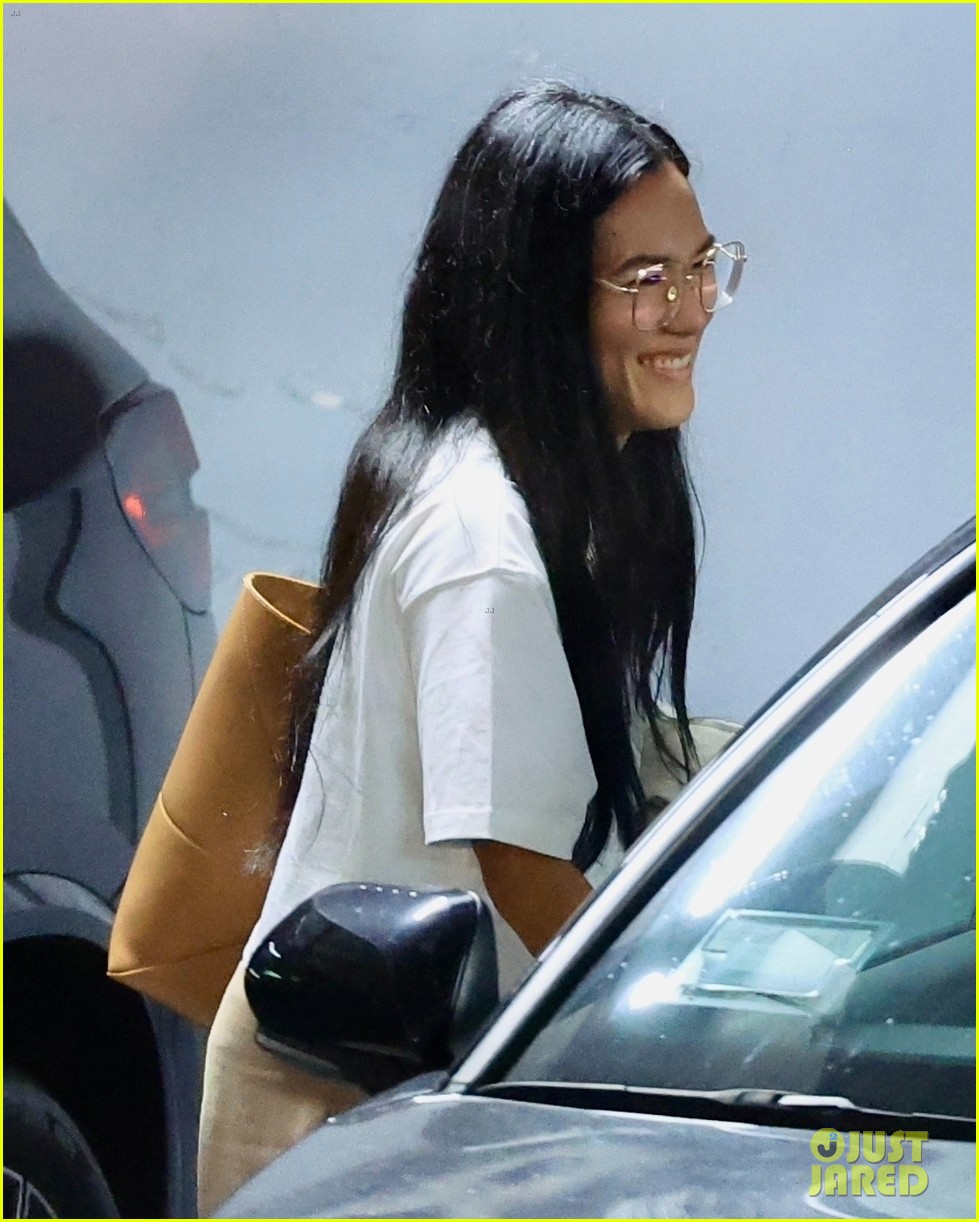 Bill Hader & Ali Wong Share Smiles & Laughter Following Dinner Date ...