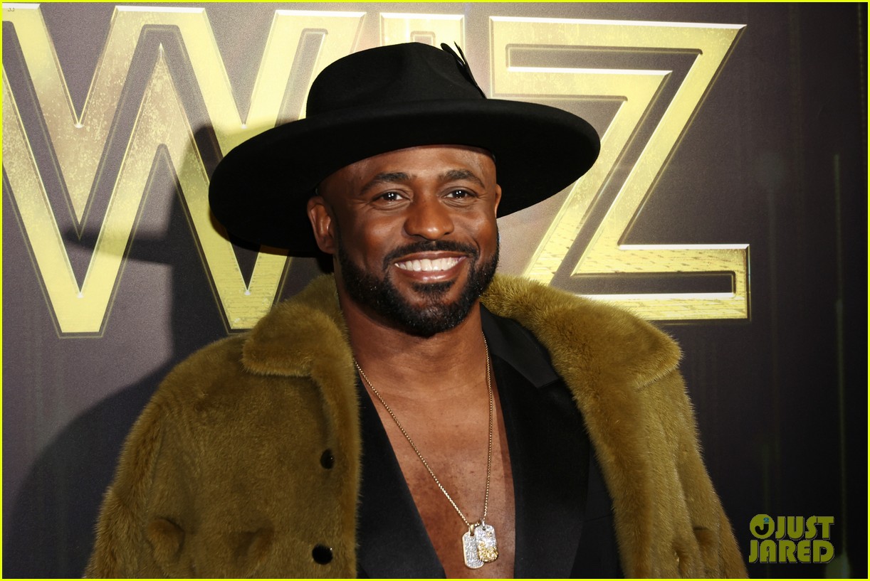 Nichelle Lewis Makes Broadway Debut in 'The Wiz,' Gets Support from Big ...