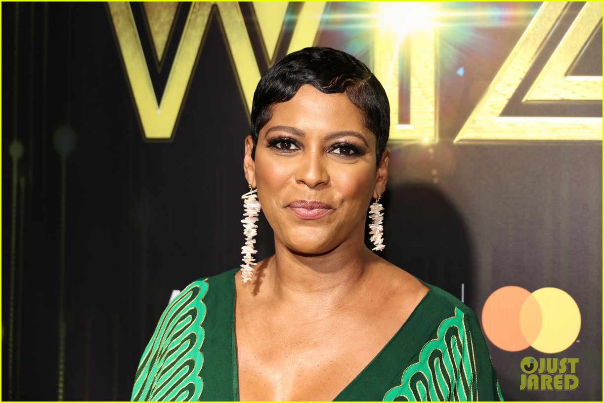 Nichelle Lewis Makes Broadway Debut in 'The Wiz,' Gets Support from Big ...