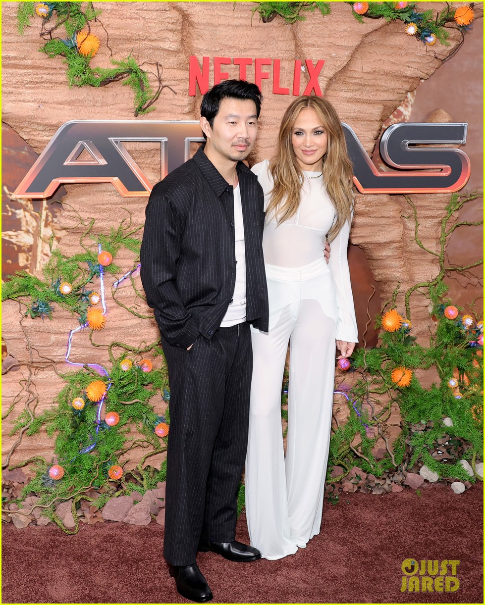 Jennifer Lopez, Sterling K. Brown, & Simu Liu Hit the Red Carpet at ...