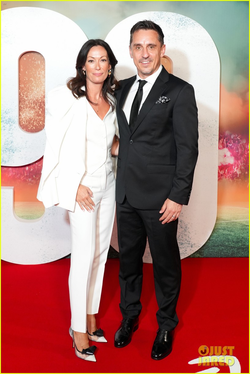 David Beckham Reunites with Pal Gary Neville at '99' Documentary ...