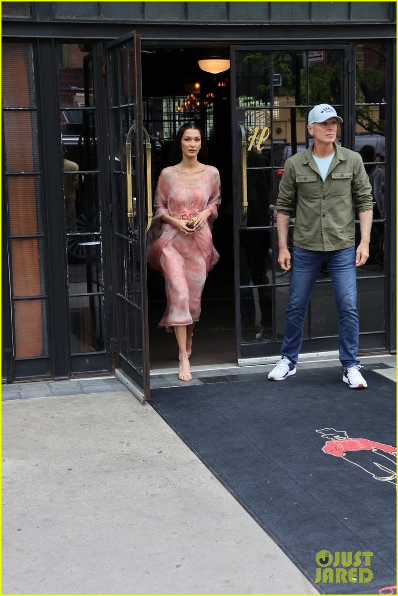 Bella Hadid Goes Pretty in Pink for Day Out in NYC: Photo 5036711 ...