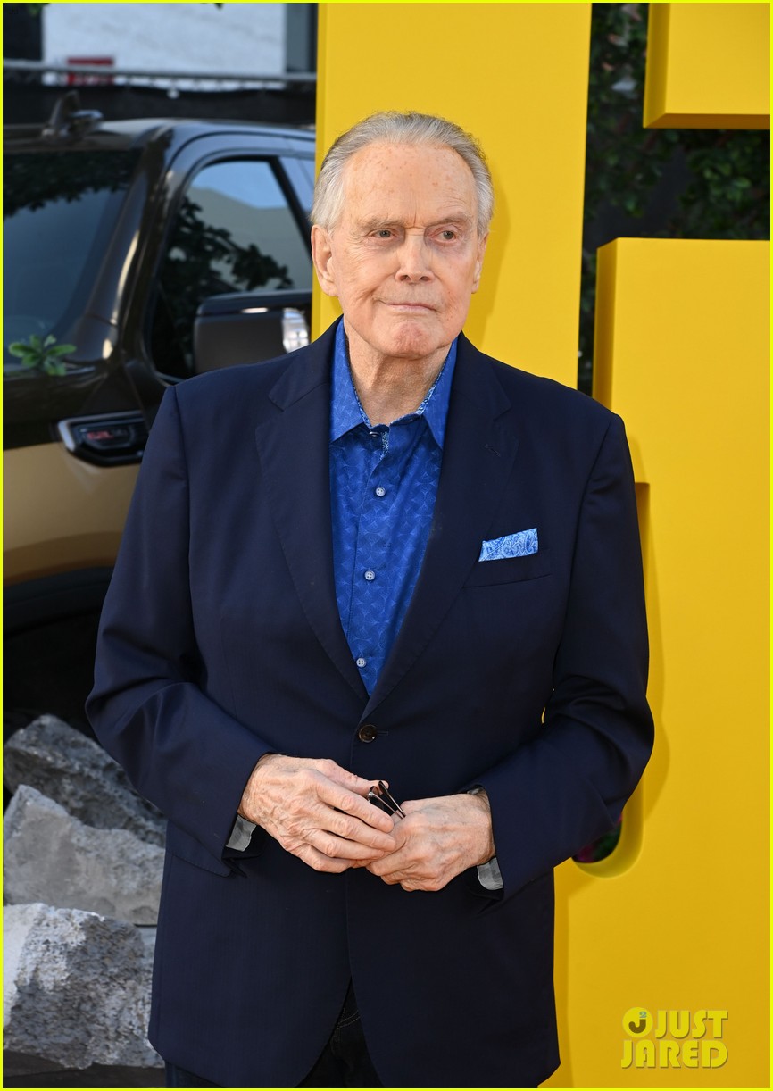 Emily Blunt Shimmers in Orange Dress at 'The Fall Guy' L.A. Premiere ...