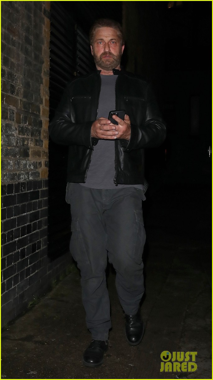Gerard Butler Spotted in London Amid Latest Movie News: Photo 5044214 ...