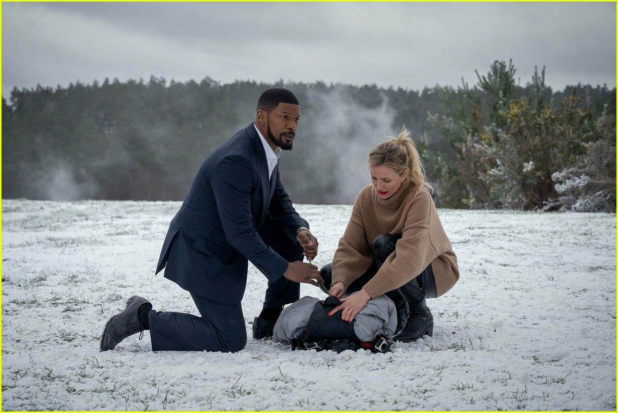 Jamie Foxx & Cameron Diaz Are 'Back In Action' In First Look at New ...