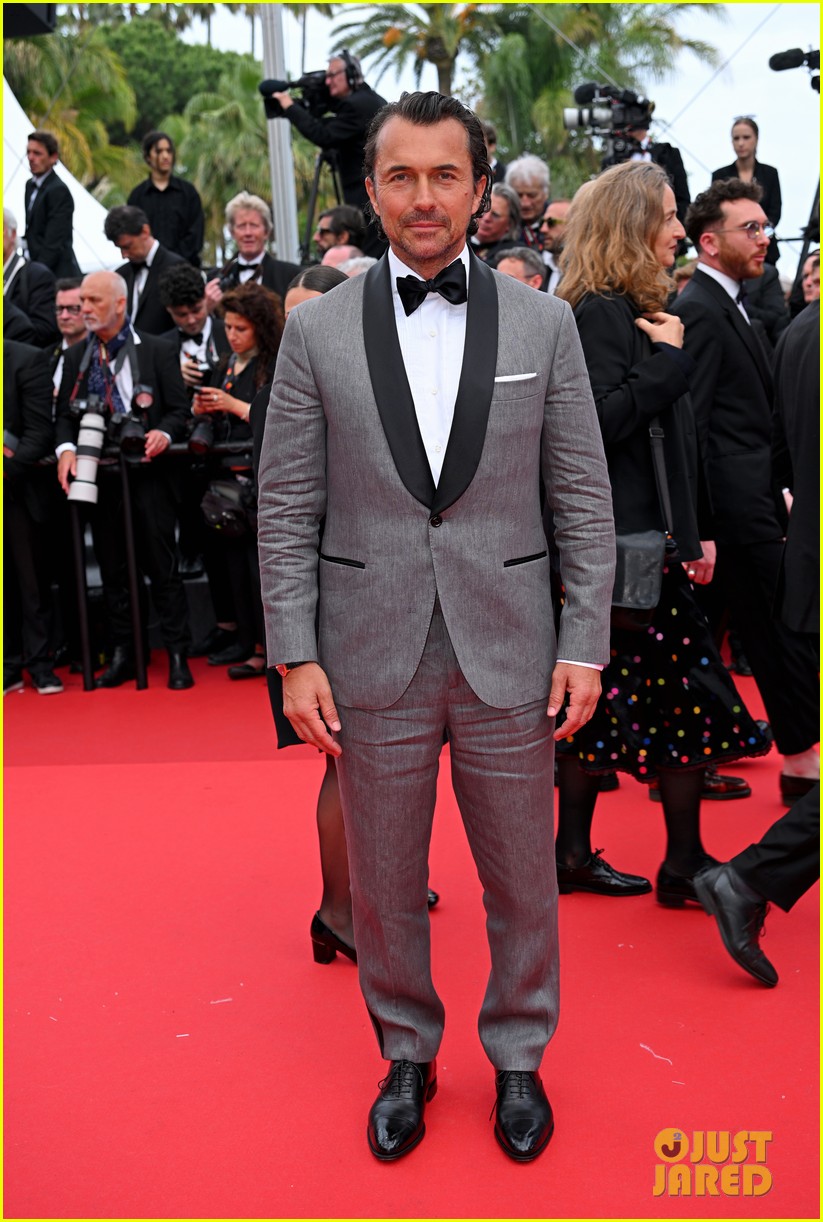 Cate Blanchett, Greta Gerwig, Top Models, & More Stars Attend Monday's ...