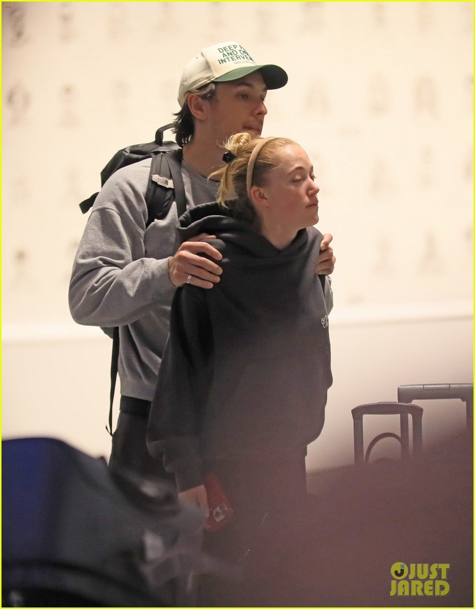 Ariana Grande's Ex-Husband Dalton Gomez Still Going Strong with Actress ...