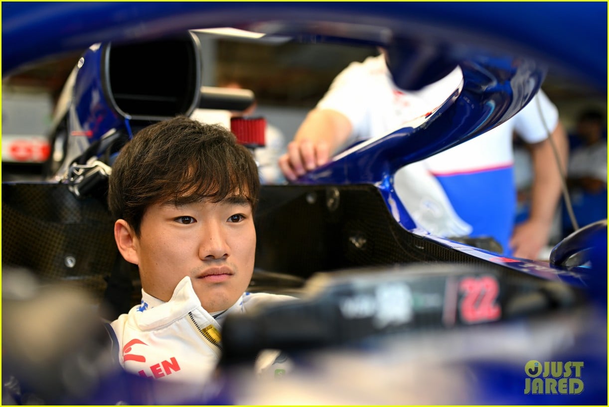 Formula 1's Daniel Ricciardo & Yuki Tsunoda Unveil Colorful New RB Car ...