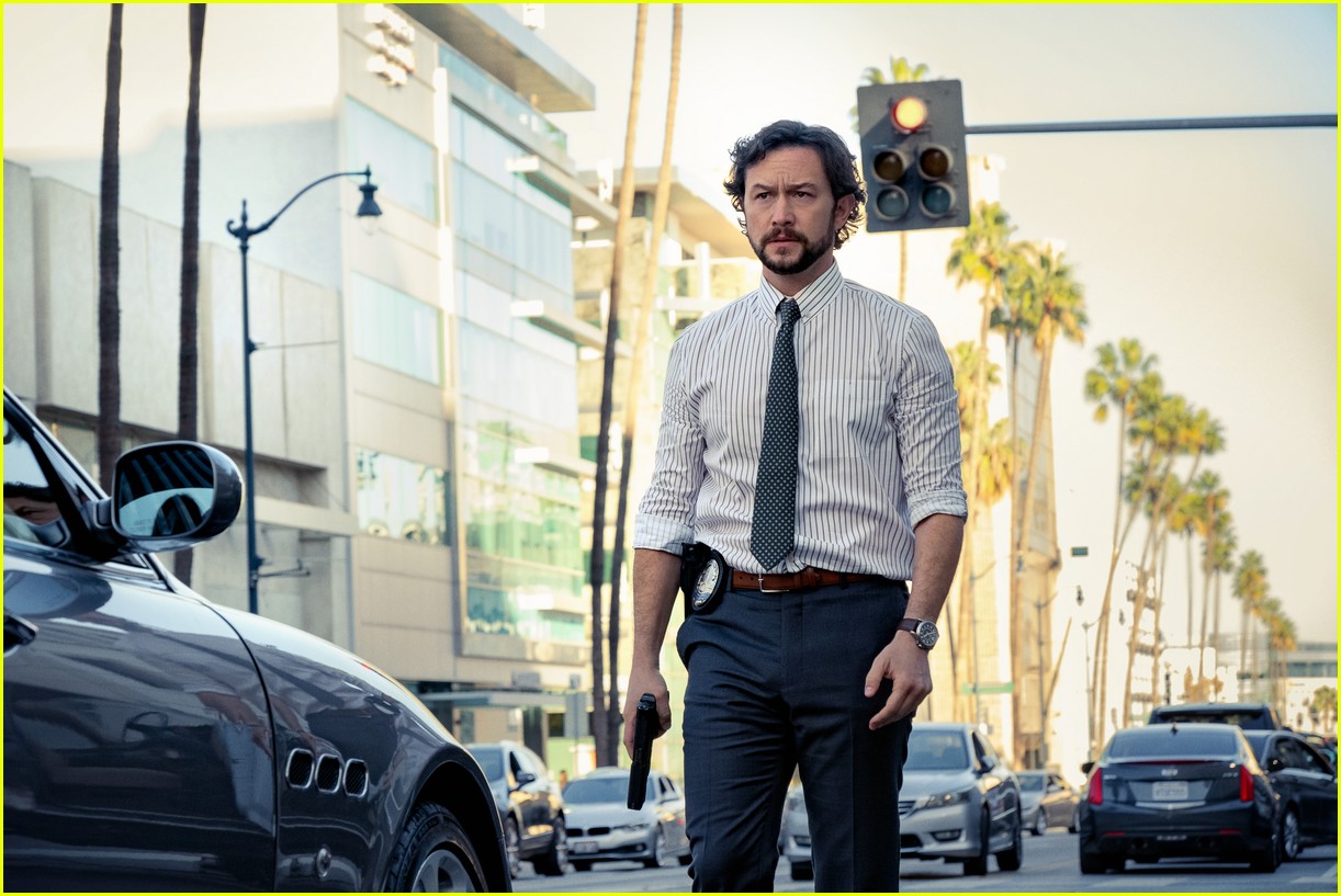 Eddie Murphy Is Back In Action as Axel Foley In 'Beverly Hills Cop ...