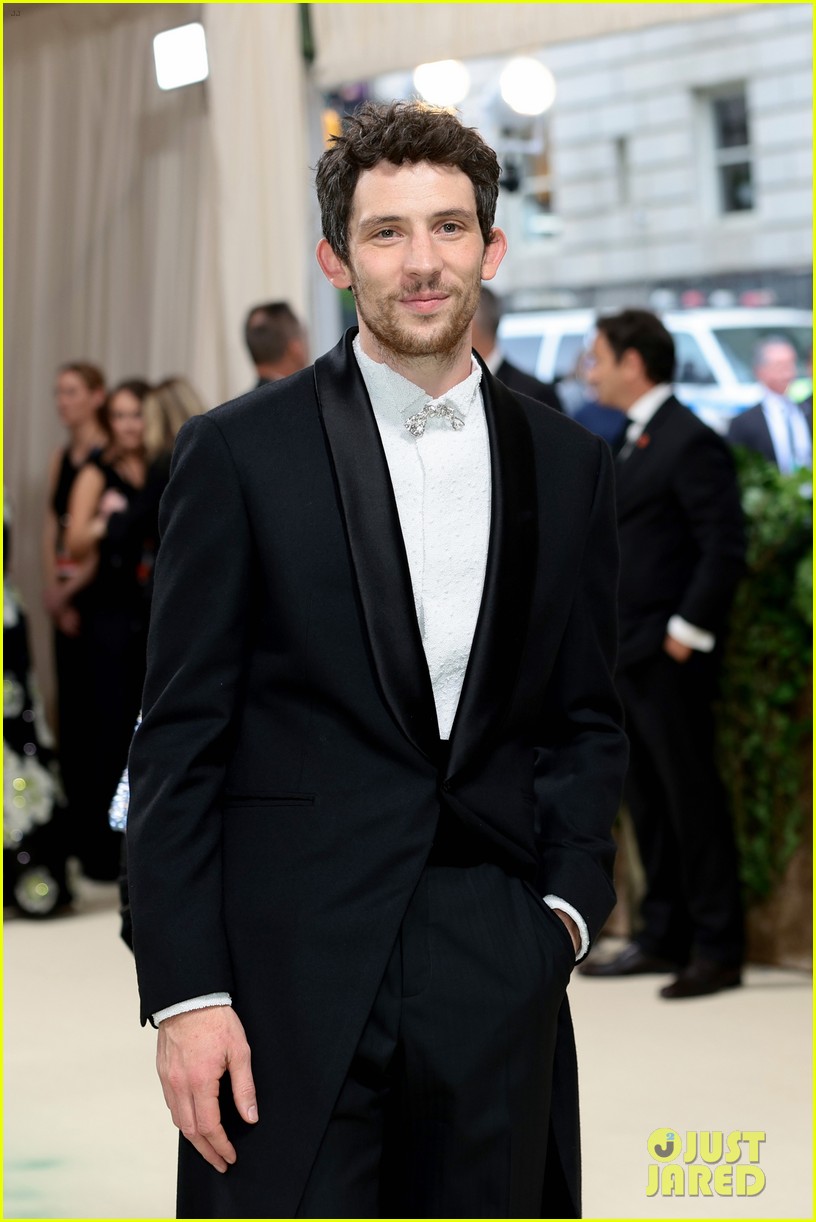 Josh O'Connor & Mike Faist Support 'Challengers' Co-Star Zendaya at Met Gala 2024: Photo 5037433 ...