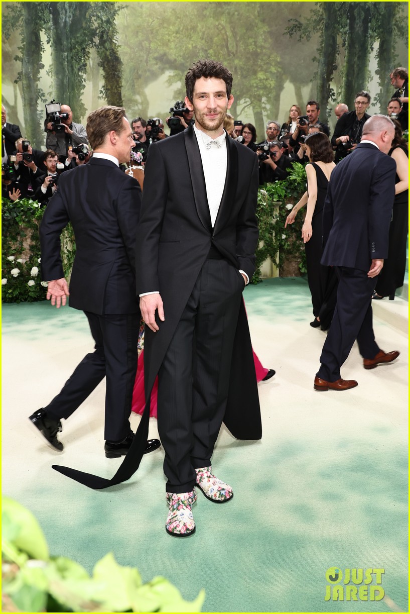 Josh O'Connor & Mike Faist Support 'Challengers' Co-Star Zendaya at Met Gala 2024: Photo 5037434 ...