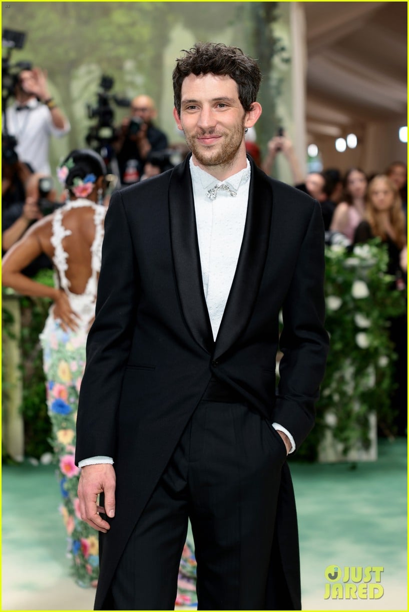 Josh O'Connor & Mike Faist Support 'Challengers' Co-Star Zendaya at Met Gala 2024: Photo 5037437 ...