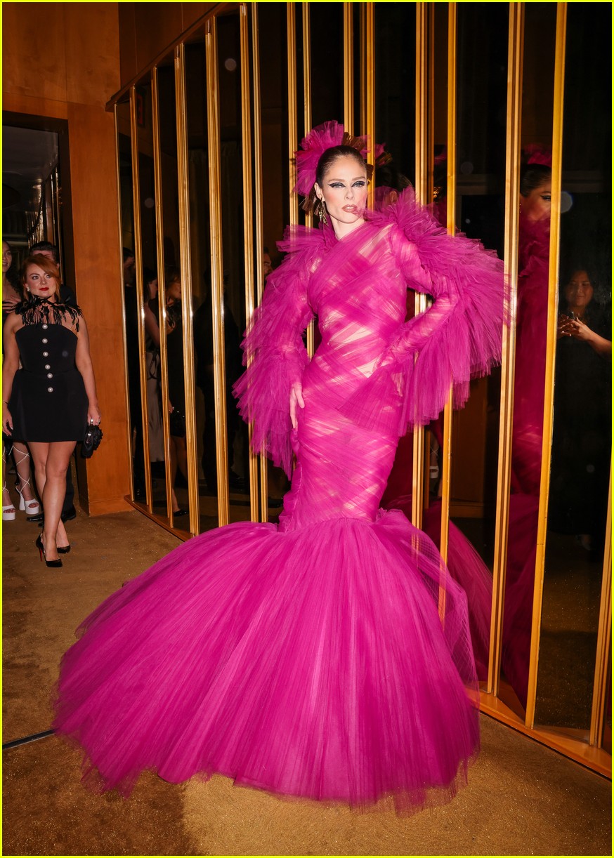 Inside FKA twigs' Met Gala After Party: See Photos of Her Dancing the ...