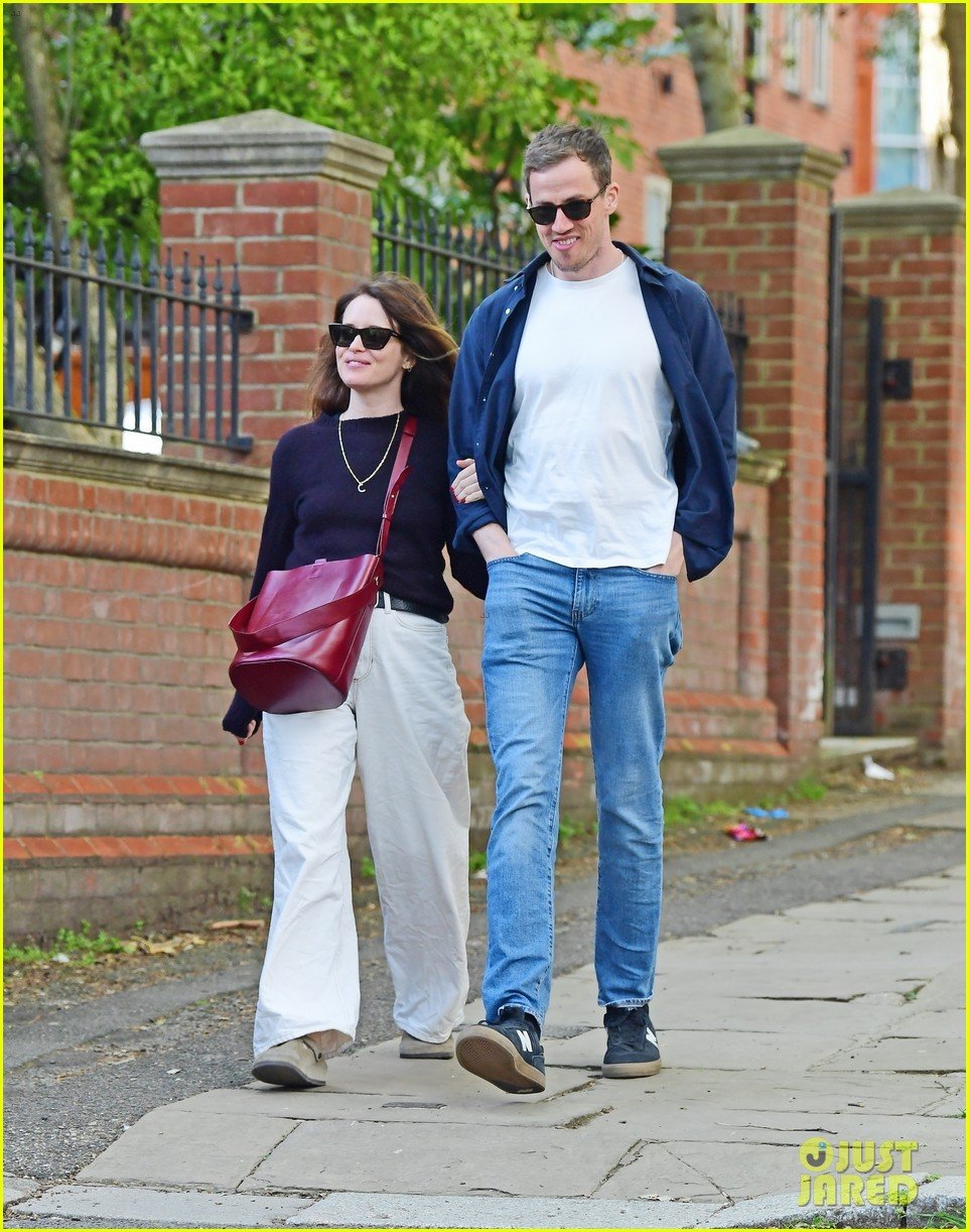 Claire Foy Keeps Close to Boyfriend Charlie Cunningham During Rare ...