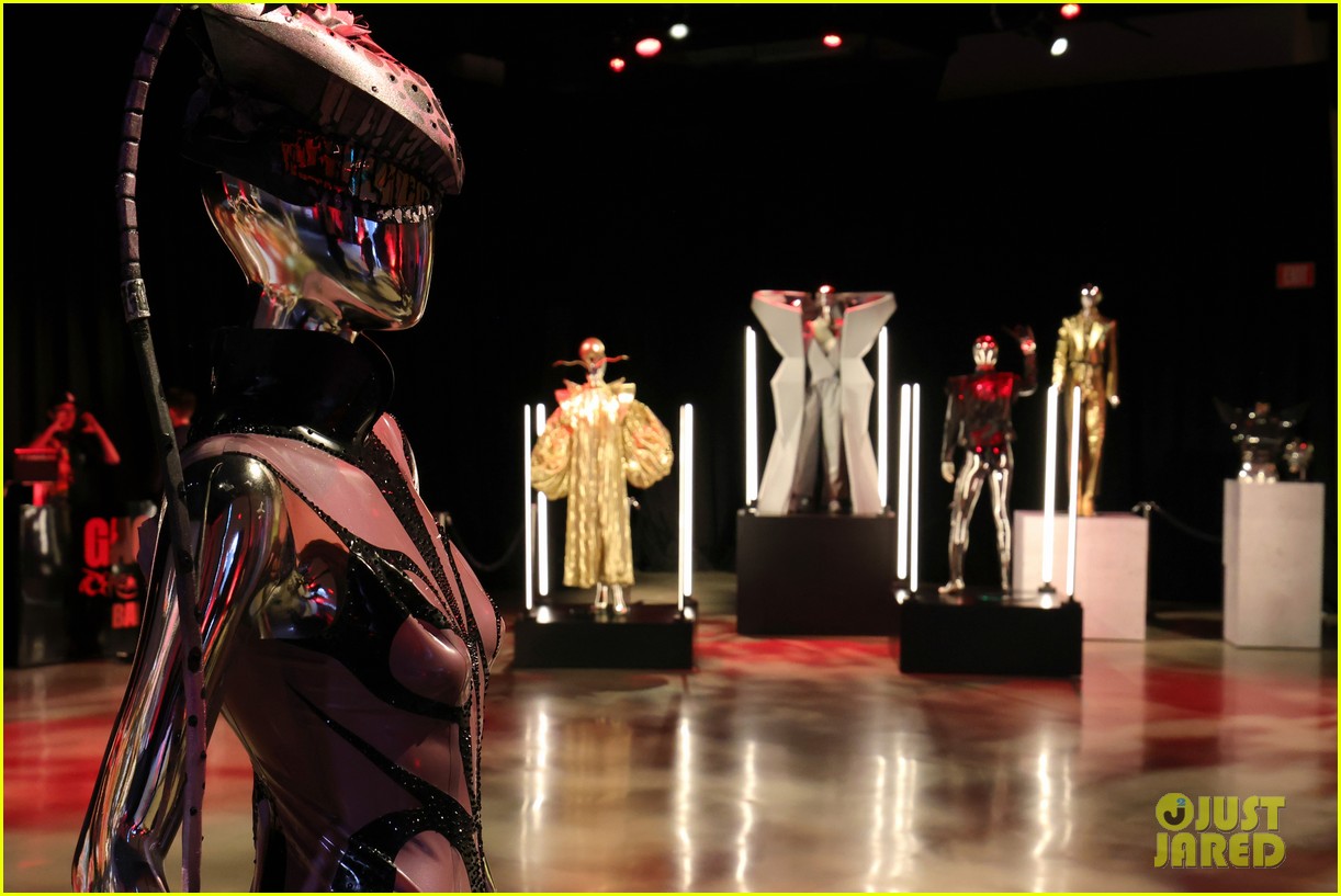 Lady Gaga Looks Out of This World in Outfit Made of Car Parts at 'Gaga ...