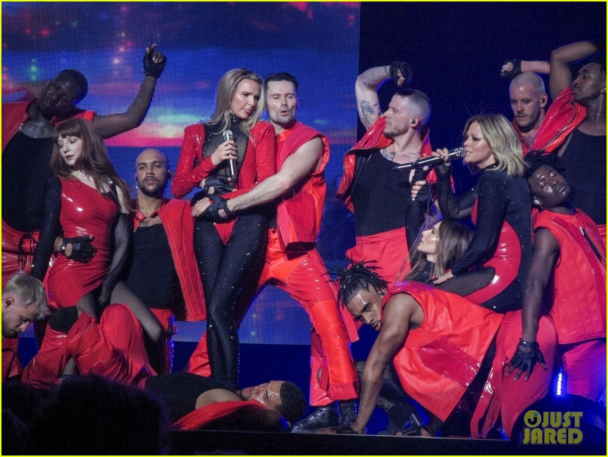 Photo: girls aloud show opening night 2024 118 | Photo 5042550 | Just ...