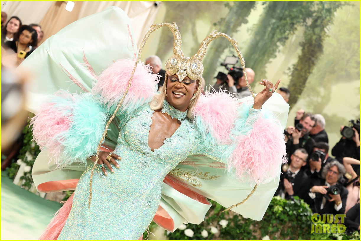 Tony Winner J Harrison Ghee Wears Giant Feathered Bow at Met Gala 2024 ...