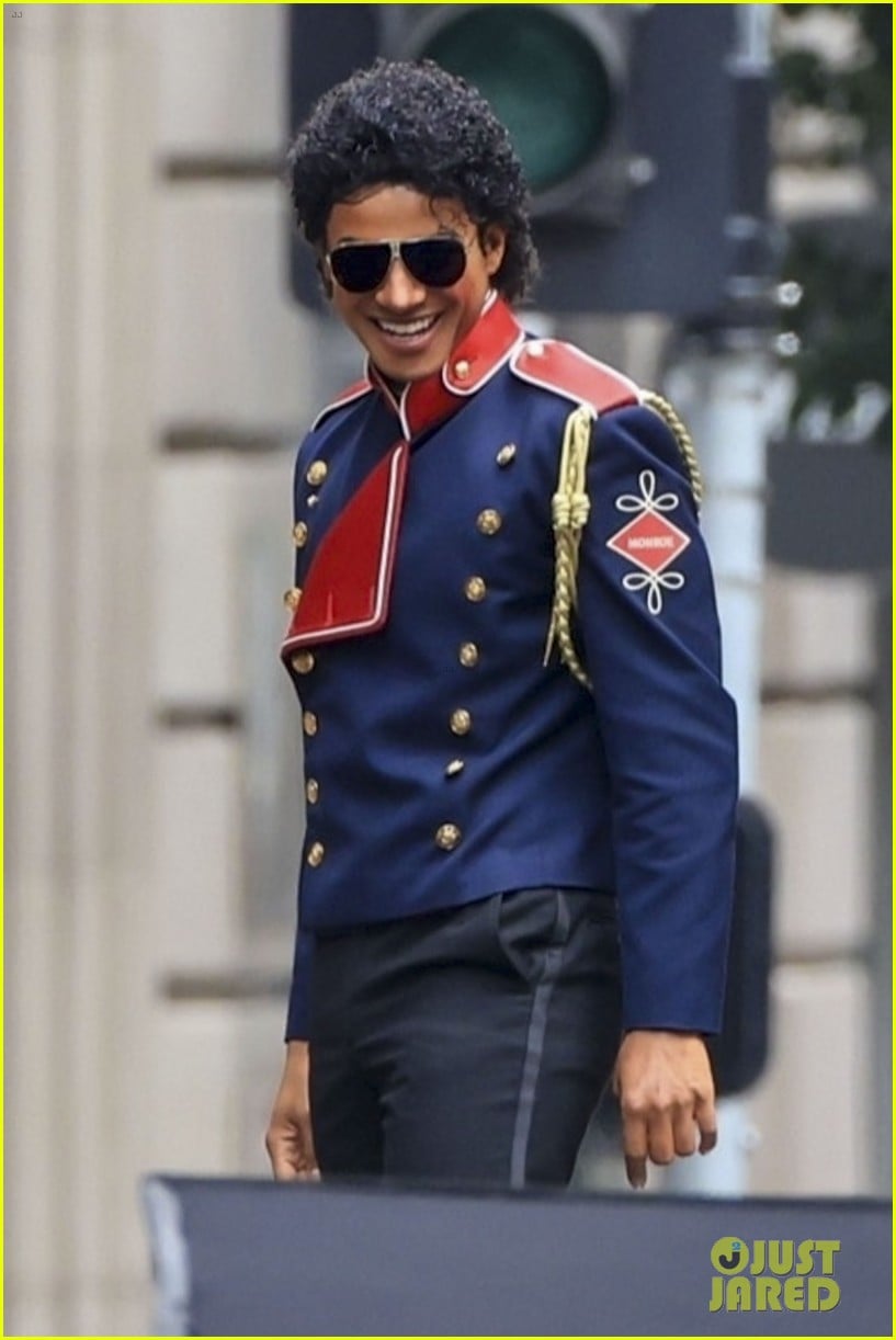 Jaafar Jackson Embodies Uncle Michael Jackson, Climbs On Top of Car ...