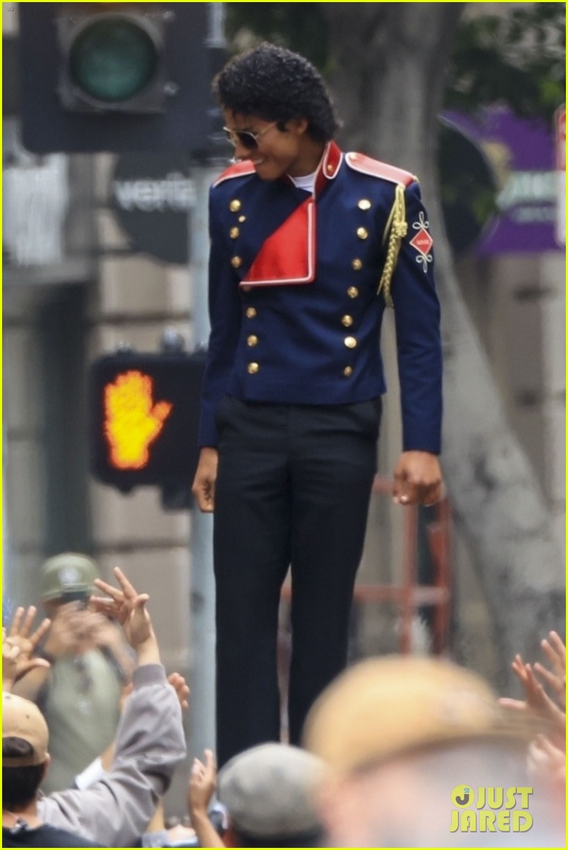 Jaafar Jackson Embodies Uncle Michael Jackson, Climbs On Top of Car ...