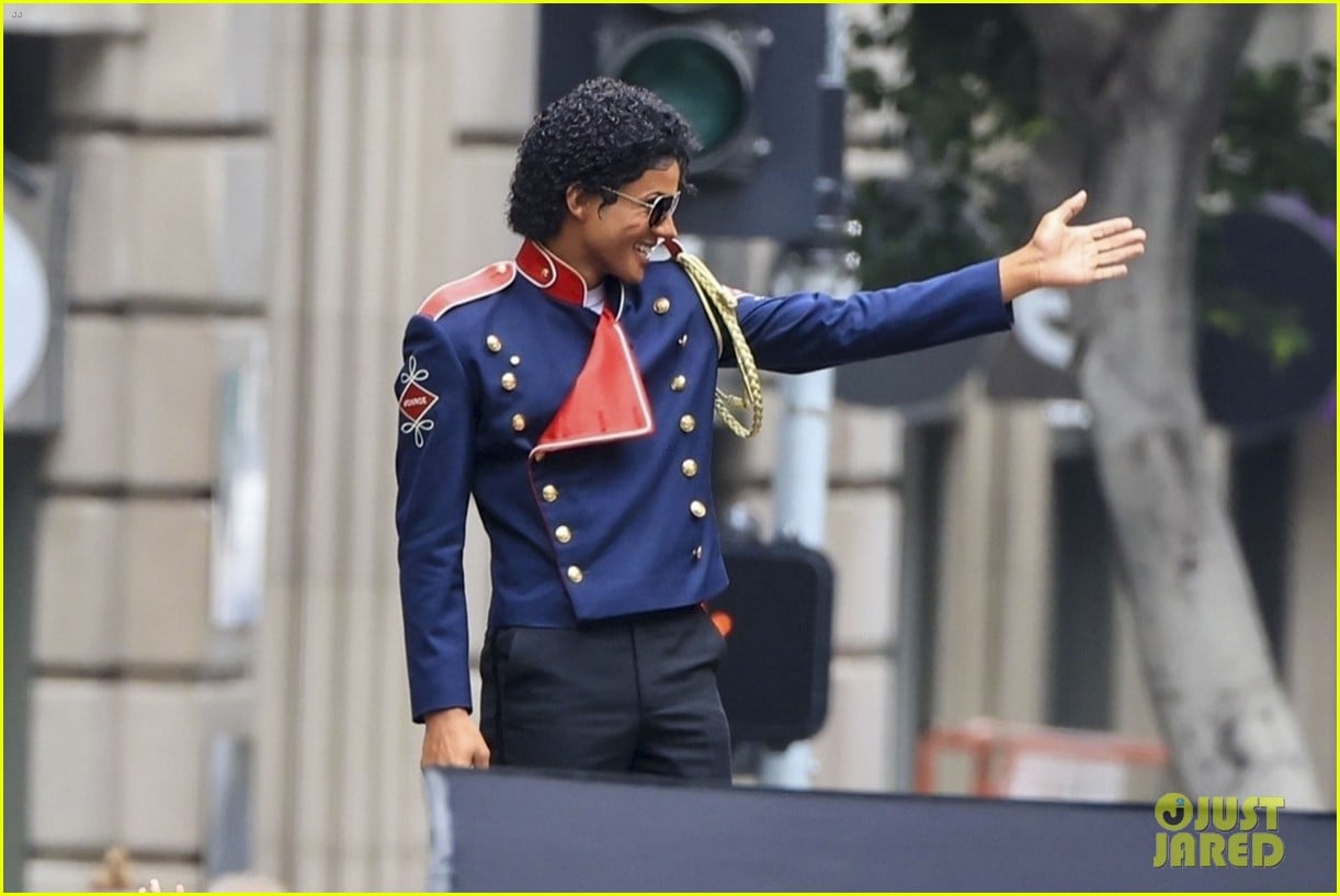Jaafar Jackson Embodies Uncle Michael Jackson, Climbs On Top of Car ...
