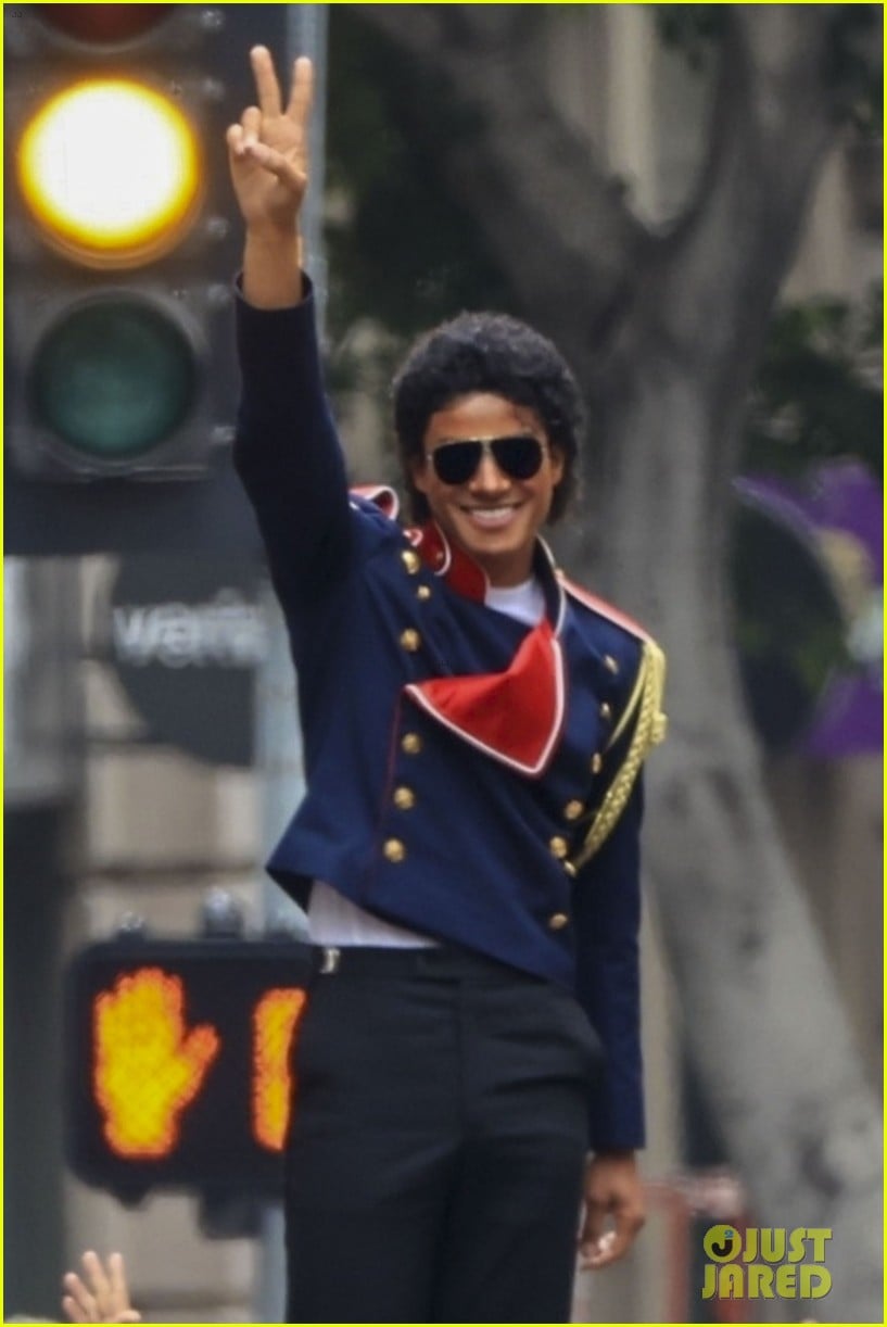 Jaafar Jackson Embodies Uncle Michael Jackson, Climbs On Top of Car ...