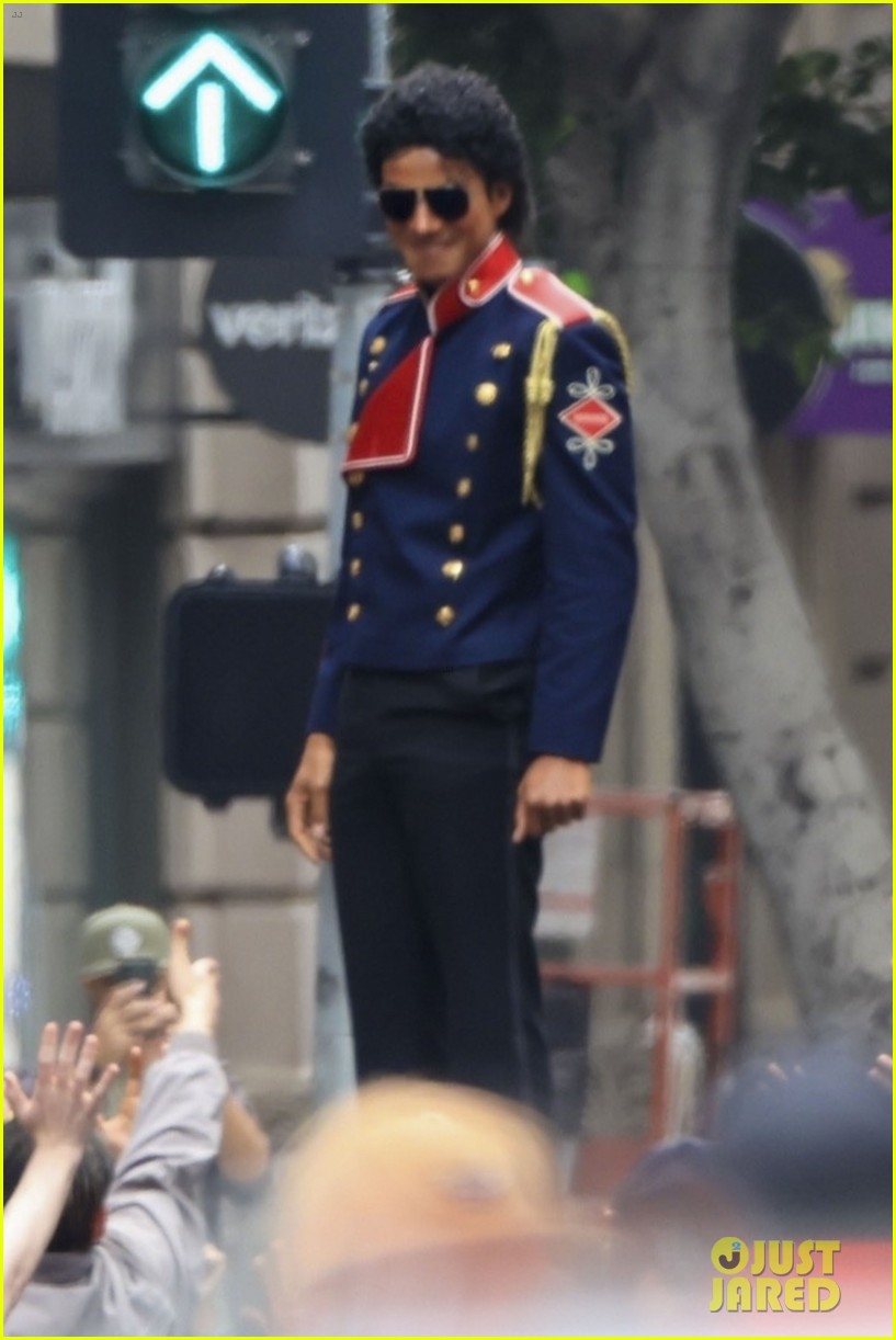 Jaafar Jackson Embodies Uncle Michael Jackson, Climbs On Top of Car ...