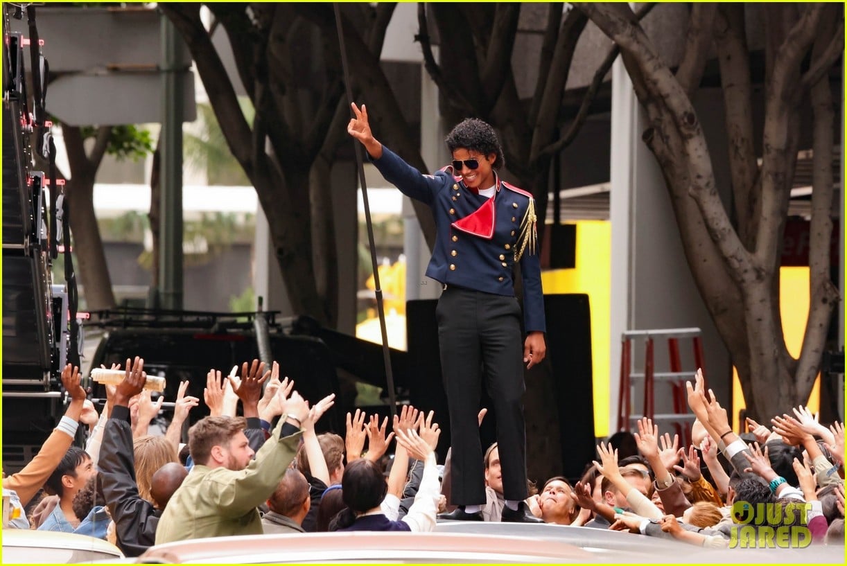Jaafar Jackson Embodies Uncle Michael Jackson, Climbs On Top of Car ...