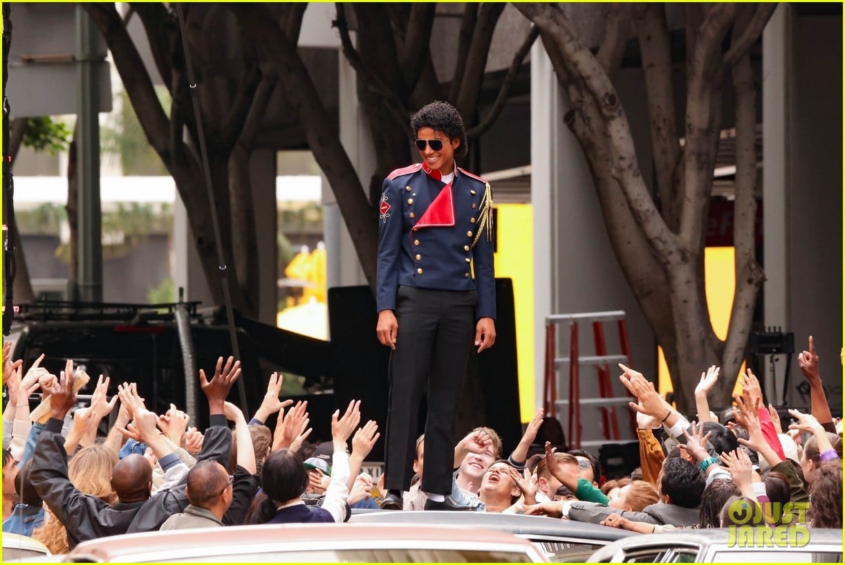 Jaafar Jackson Embodies Uncle Michael Jackson, Climbs On Top of Car ...