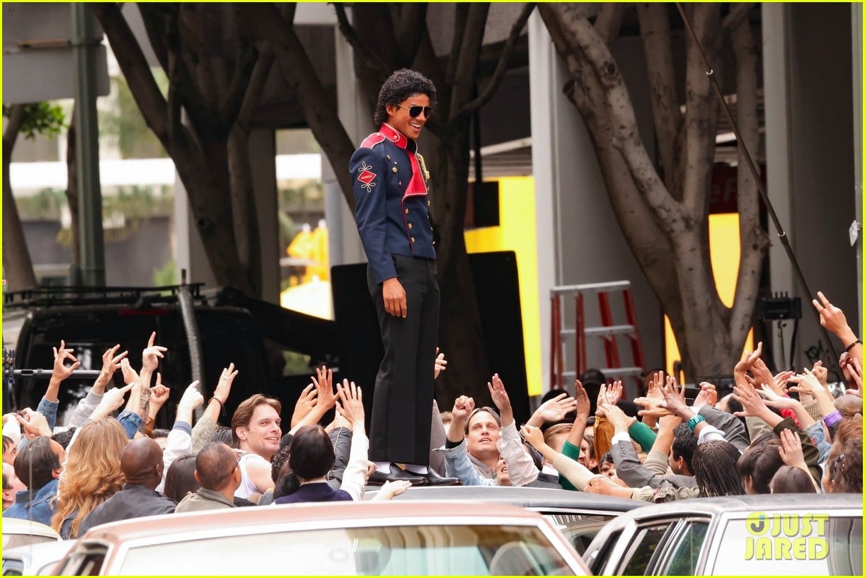 Jaafar Jackson Embodies Uncle Michael Jackson, Climbs On Top of Car ...