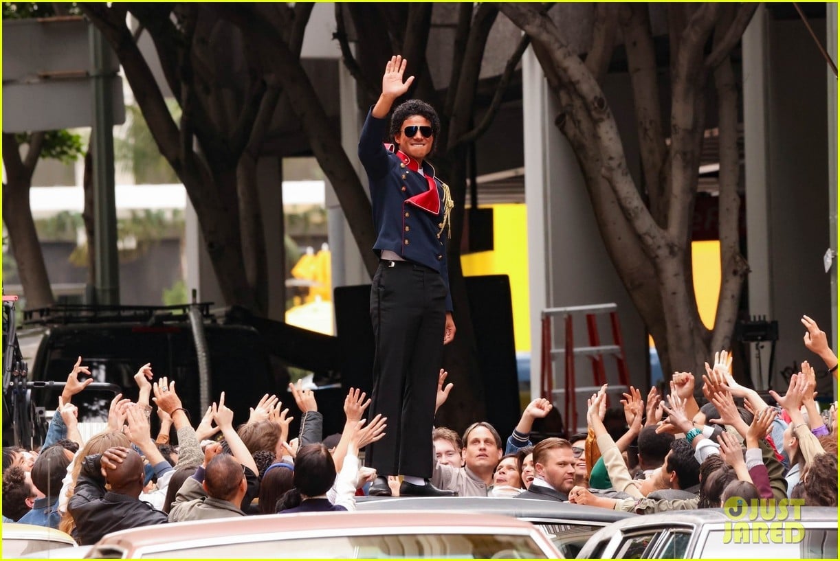 Jaafar Jackson Embodies Uncle Michael Jackson, Climbs On Top of Car ...