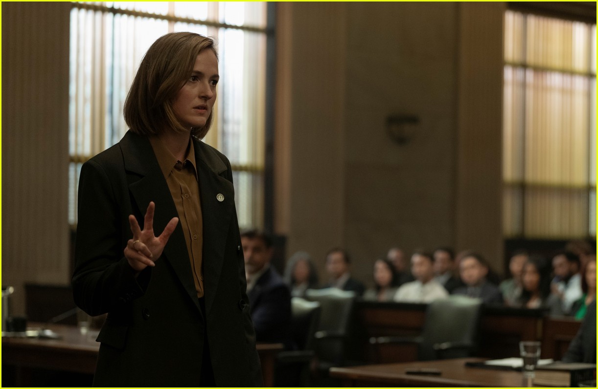 Jake Gyllenhaal Is 'Presumed Innocent' In New Apple TV+ Series Trailer ...