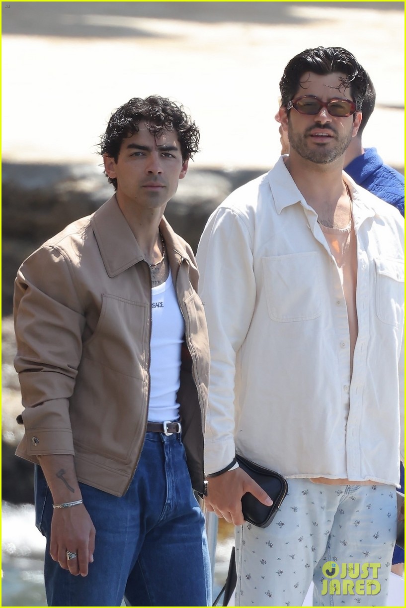 Joe & Nick Jonas Exit Their Hotel After amfAR Gala Performances During ...