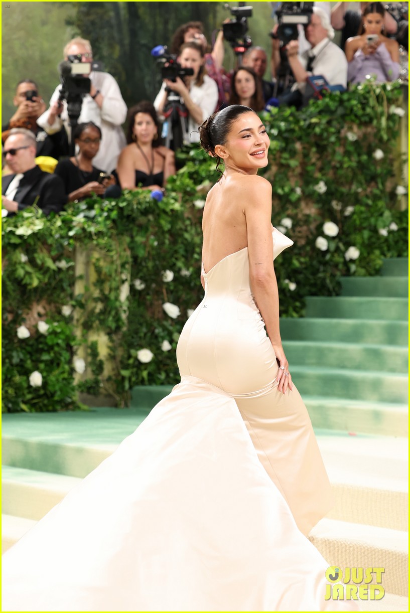 Kardashian-Jenner Family Met Gala 2024 Outfits Ranked from Worst to Best Dressed: Photo 5038410 ...