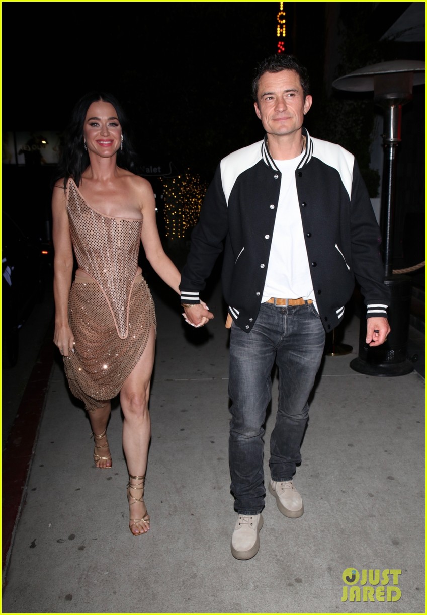 Katy Perry Holds Hands With Orlando Bloom While Leaving 'American Idol ...