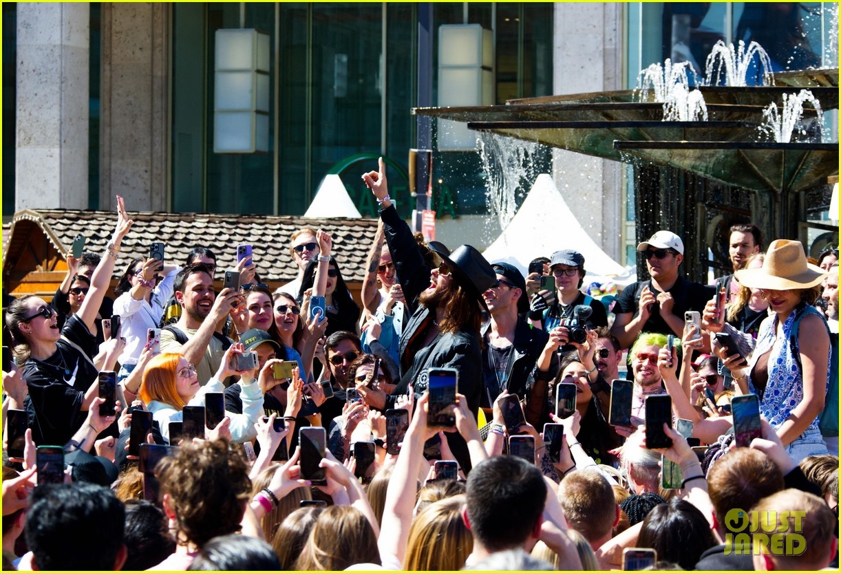 Jared Leto Surprises Fans with Thirty Seconds to Mars Show in Berlin ...